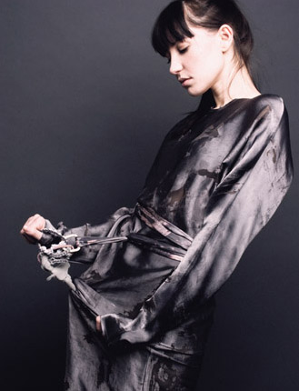 The Fashion Connector - Jennifer Ruth Low