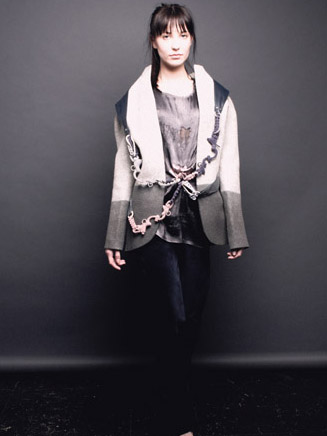 The Fashion Connector - Jennifer Ruth Low