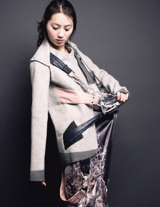 The Fashion Connector - Jennifer Ruth Low